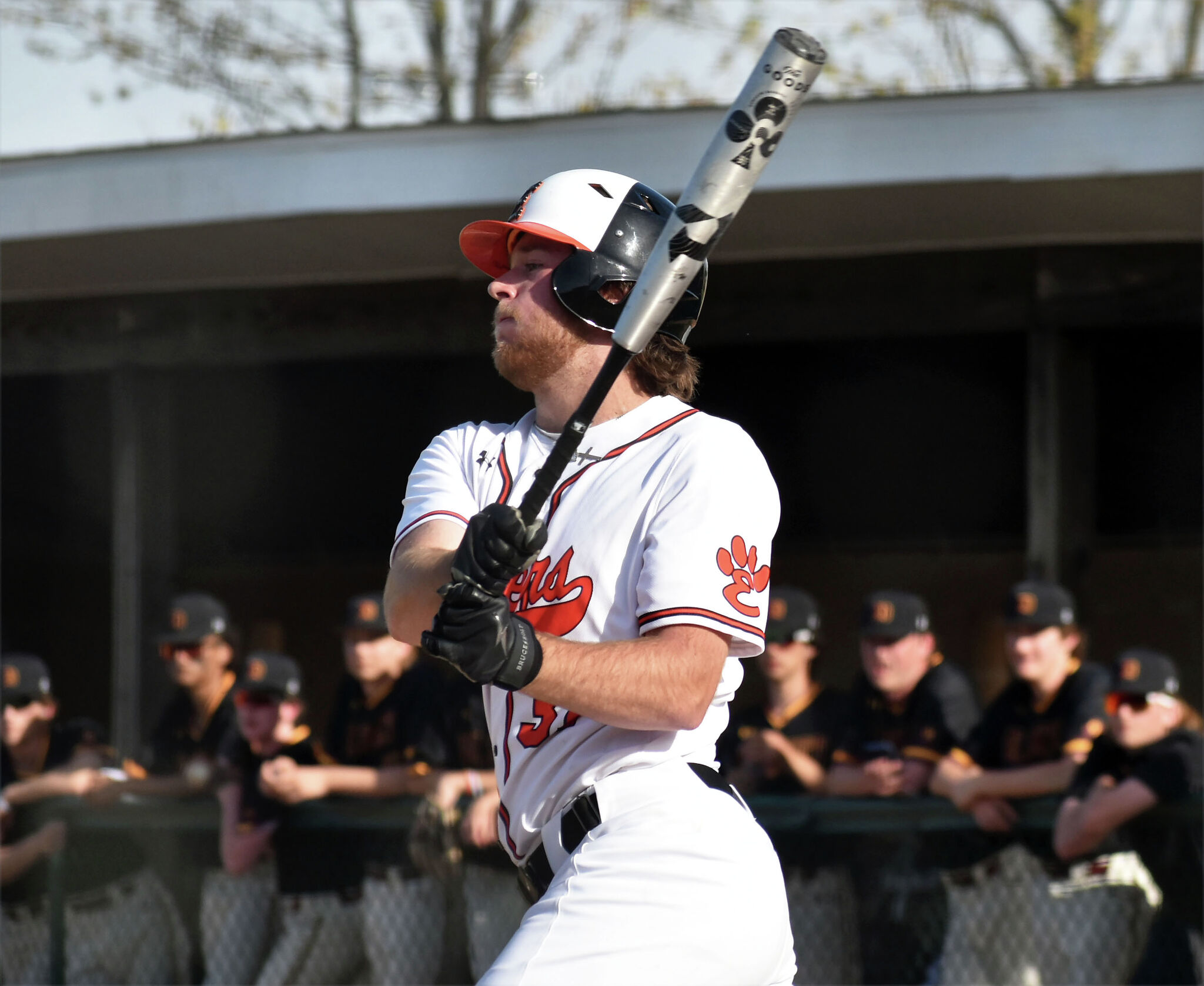 Edwardsville cruises past De Smet for home win