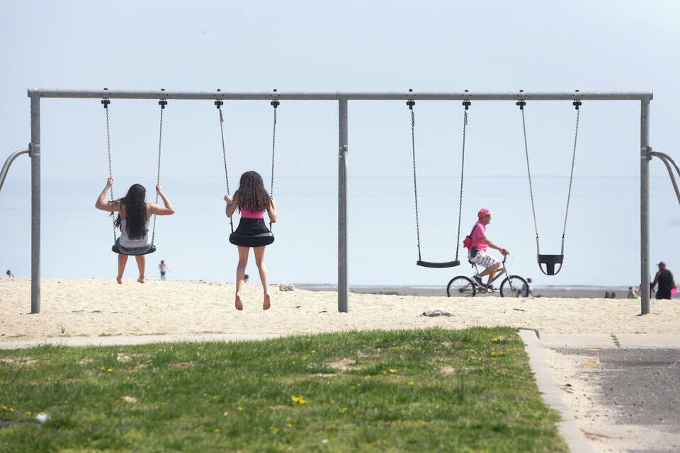 Bridgeport’s Seaside Park gets worst water quality grade in 20 years