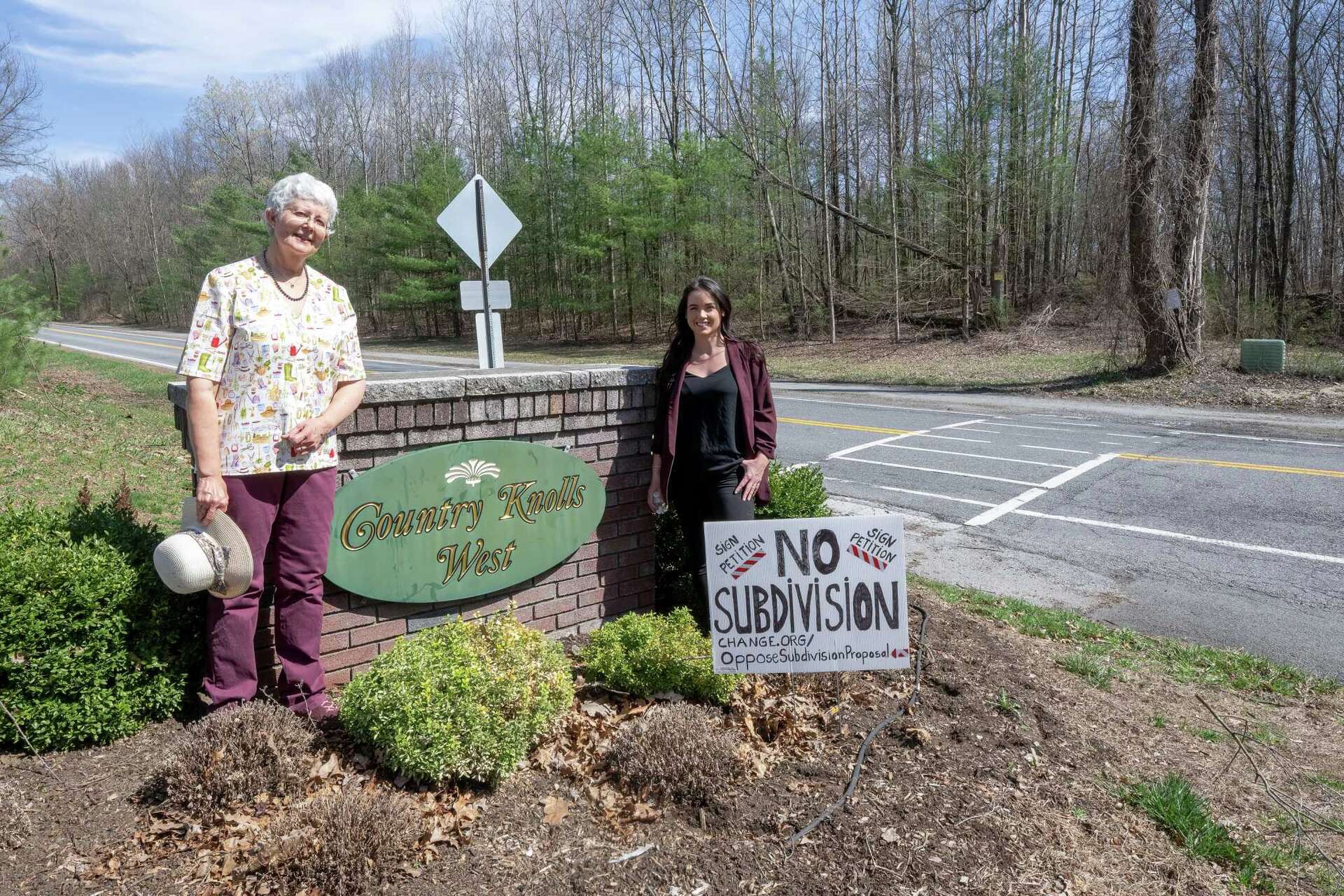 Clifton Park neighbors skeptical about subdivision