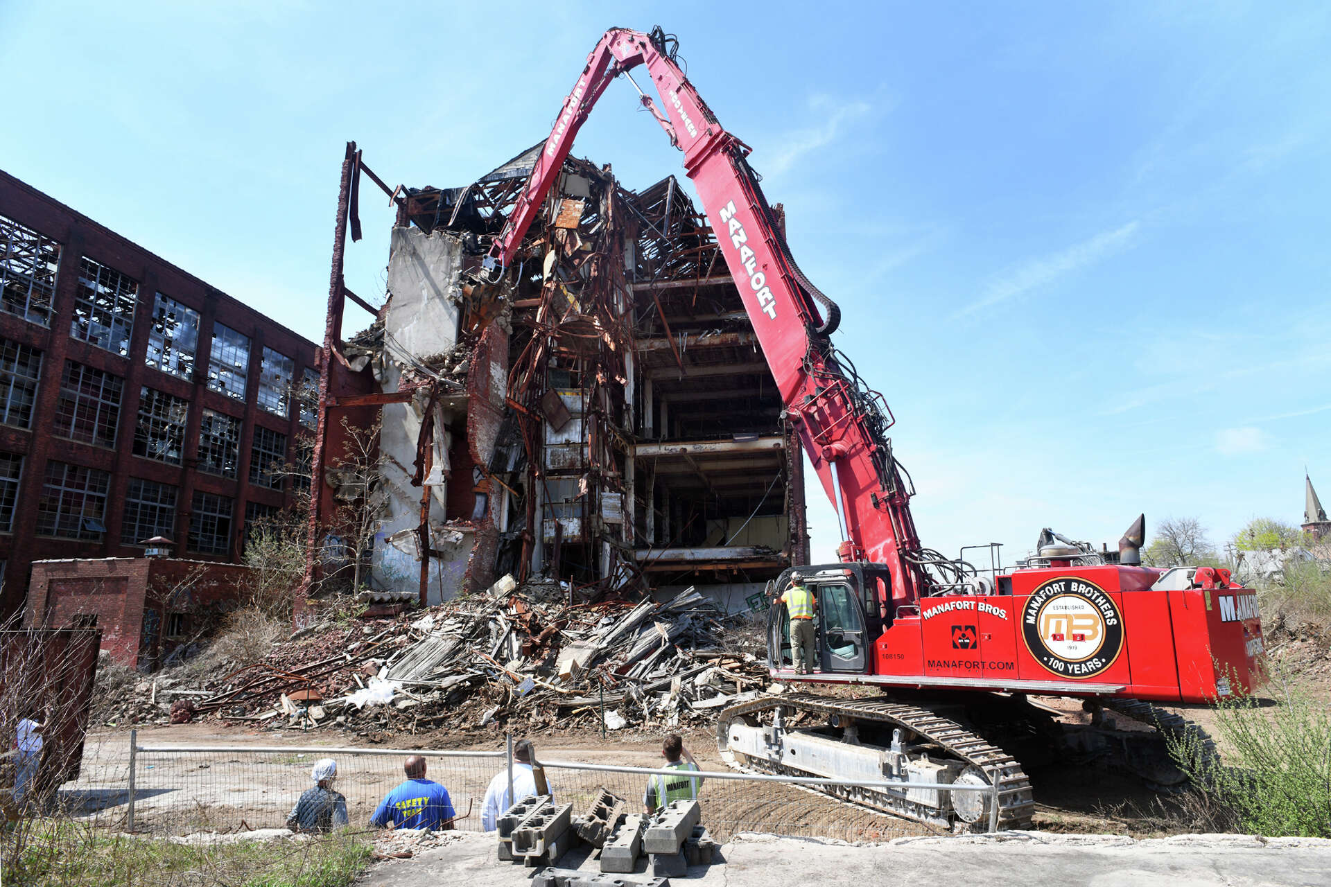 Bridgeport's building chief: Remington was 'imminent danger'