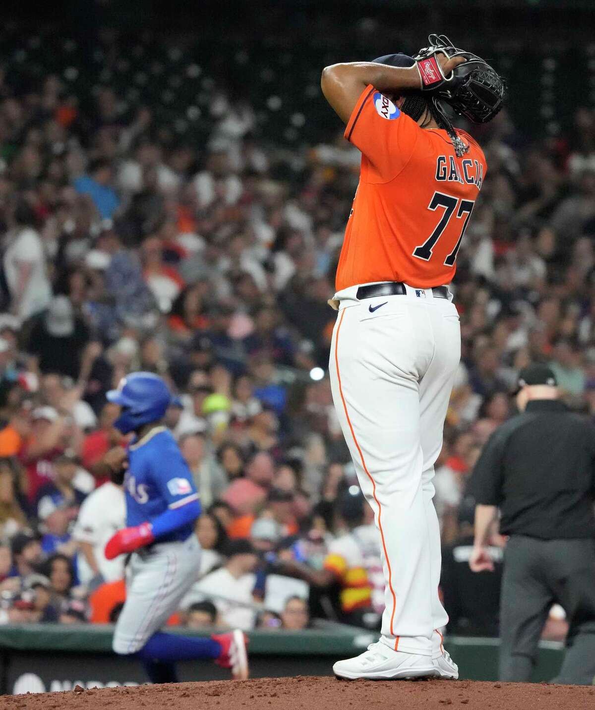 Houston Astros open season series vs. Texas Rangers with a loss
