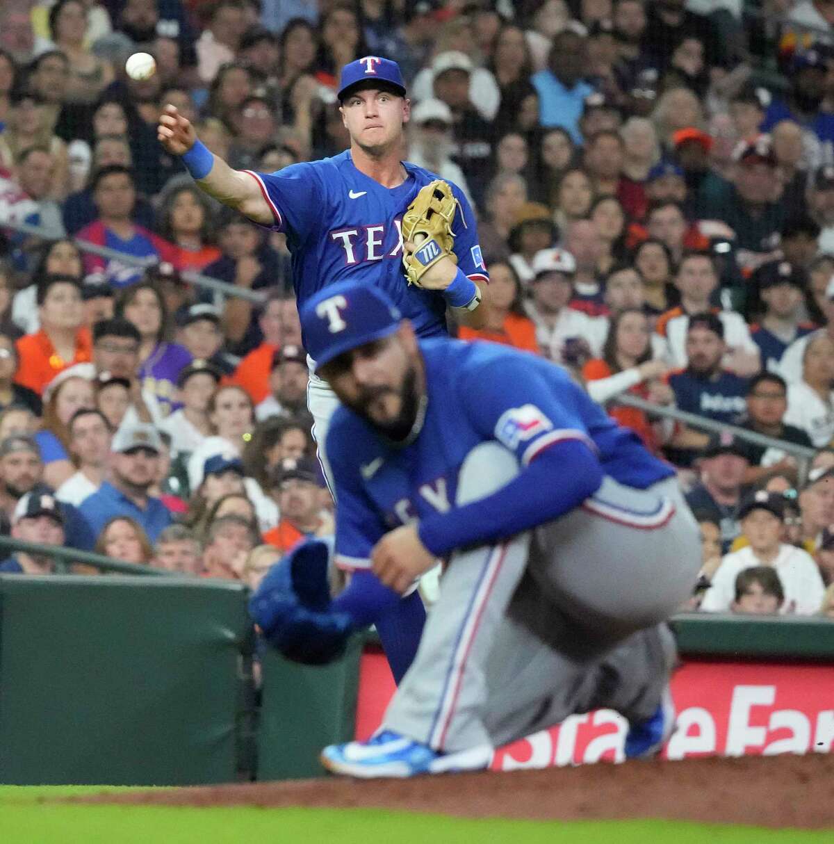 Houston Astros open season series vs. Texas Rangers with a loss