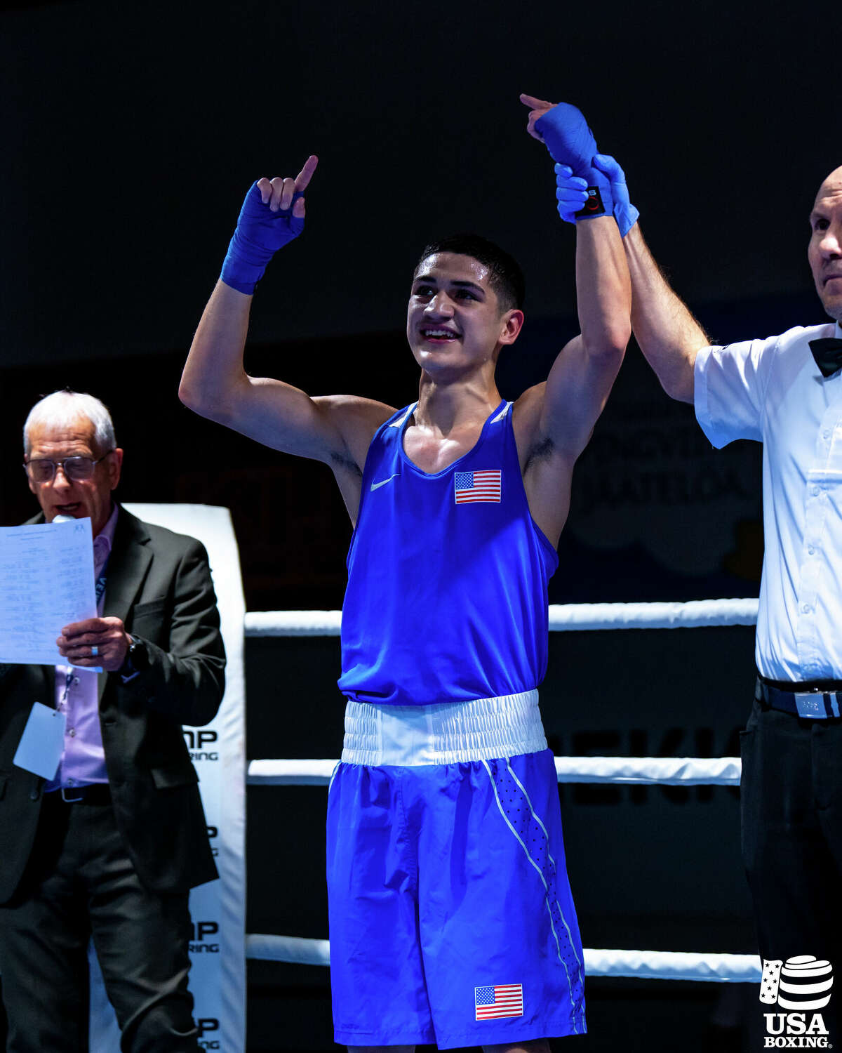 Laredo's Emilio Garcia advances to championship, beats Olympic boxer