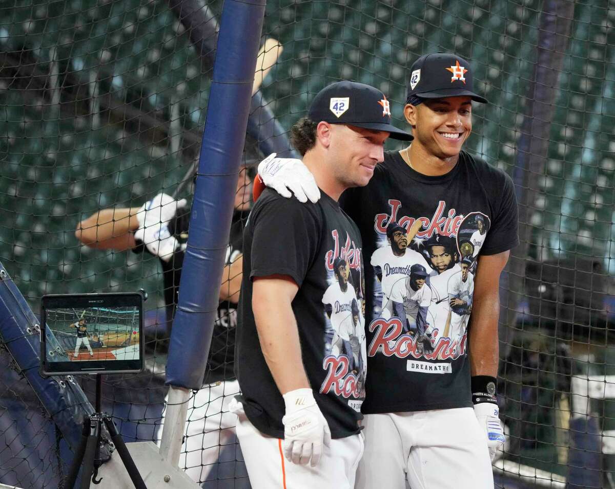 Houston Astros bounce back with blowout win against Texas Rangers