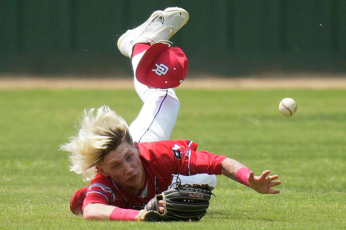 College Park's Blanchard picks up big hit, Balderas blanks Oak Ridge i