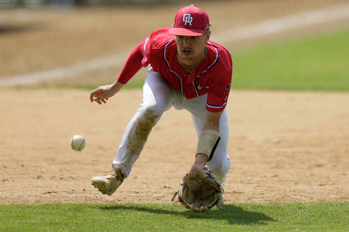 College Park's Blanchard picks up big hit, Balderas blanks Oak Ridge i