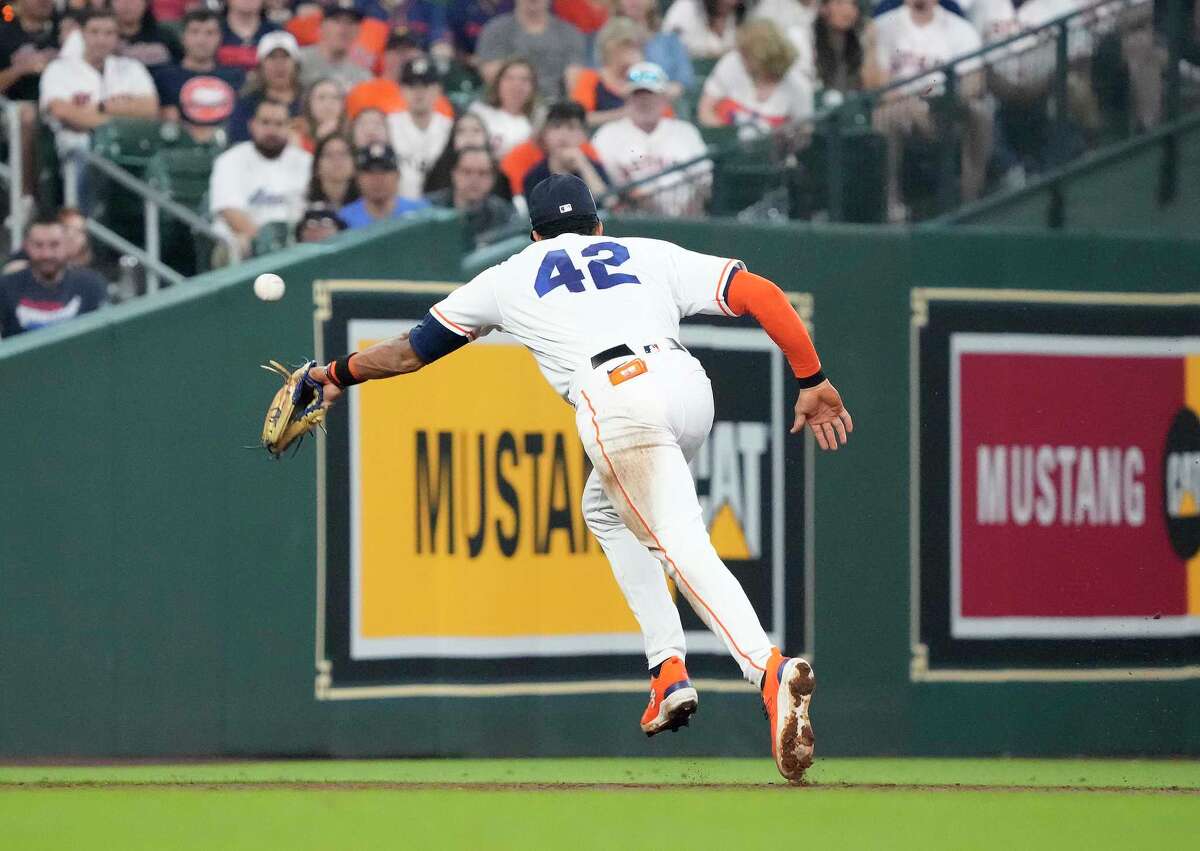 Houston Astros: Yordan Alvarez begins the season on fire