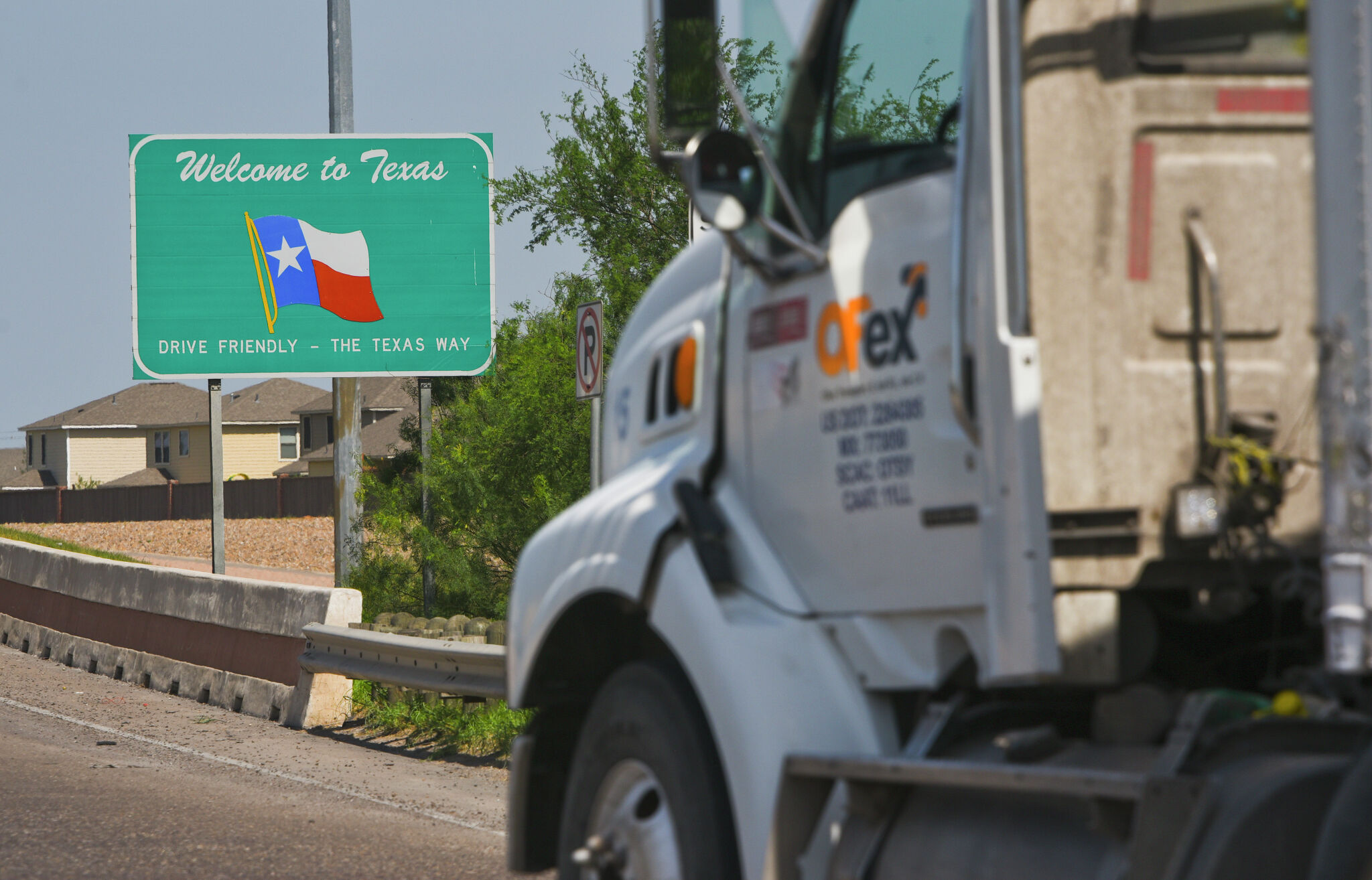 Laredo International Bridge Week launches with trade events