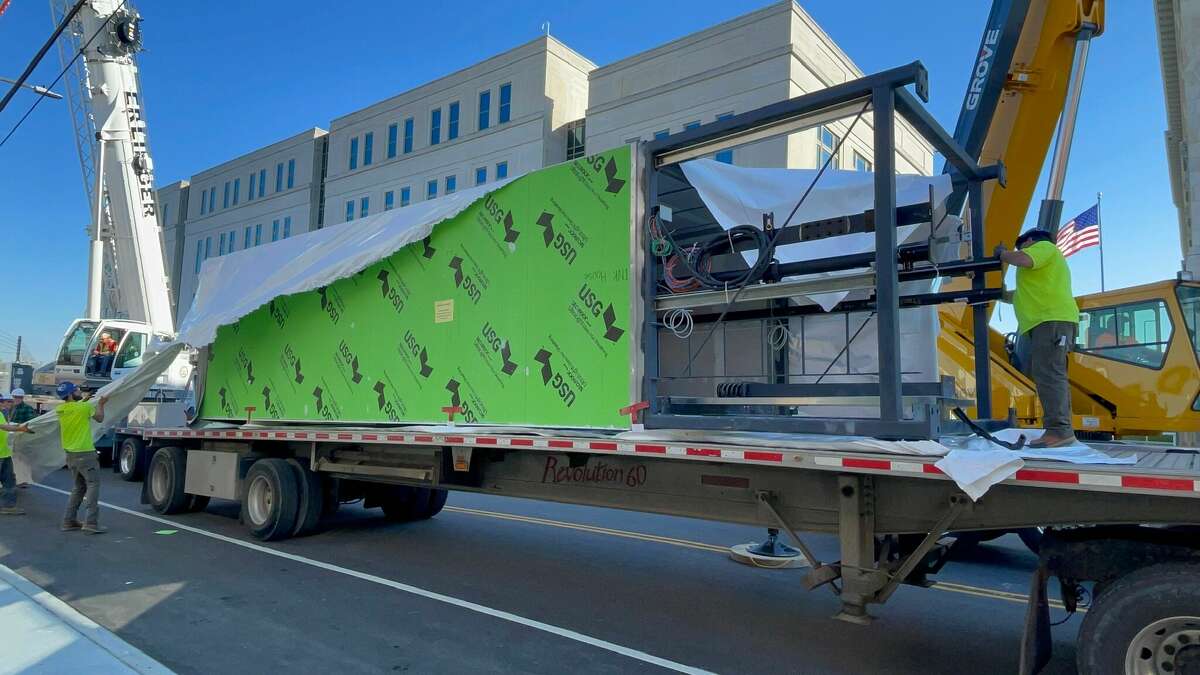 New elevator installed for Ink House addition in downtown Edwardsville