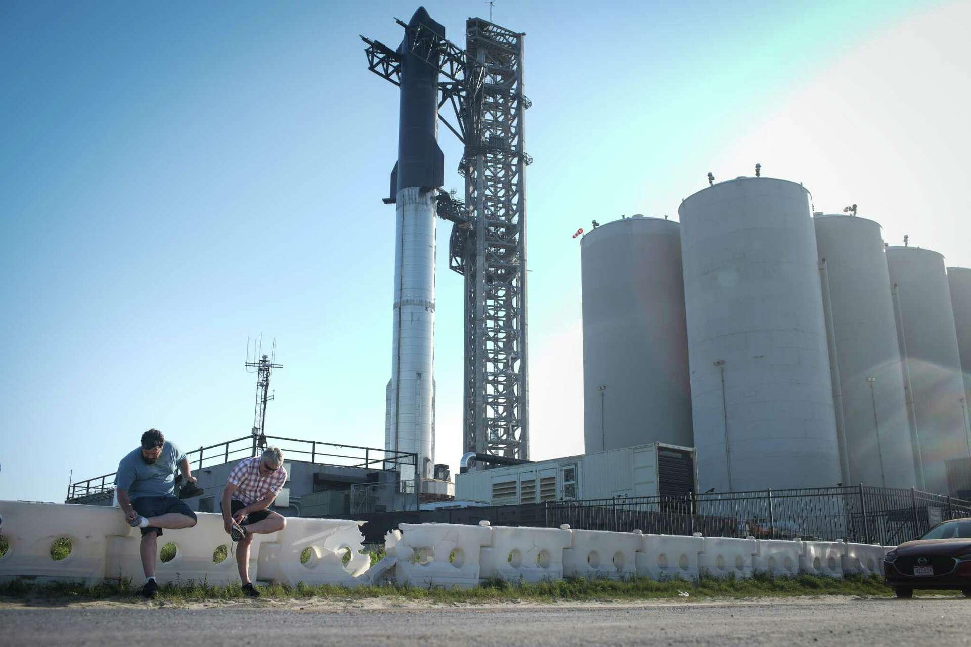 SpaceX reschedules Texas launch of its Super Heavy rocket for Thursday