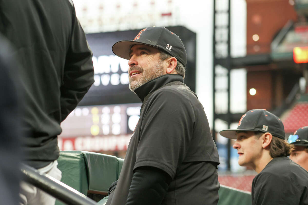 Tigers drop first game at Busch Stadium since 2002