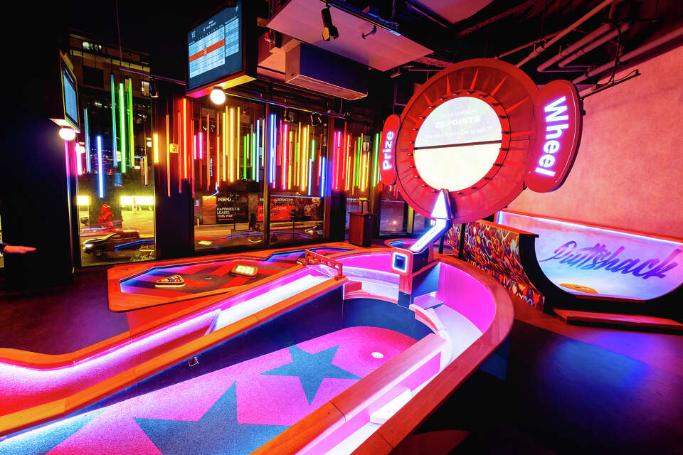 11 best places to play mini golf in Houston