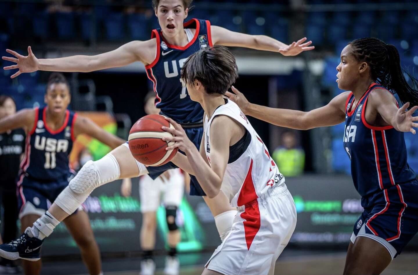 What you need to know about UConn commit Morgan Cheli