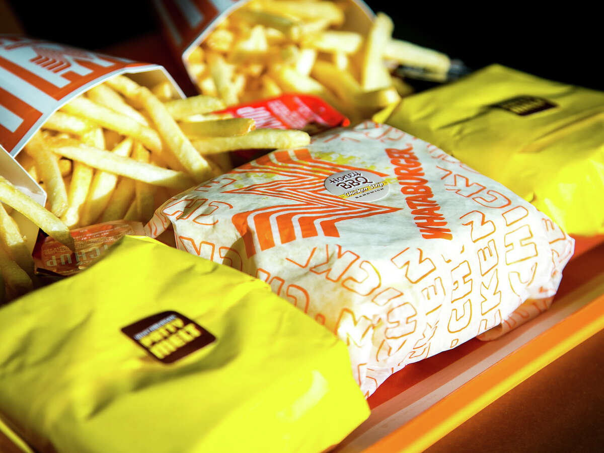 British YouTubers Josh and Ollie from Jolly try Whataburger