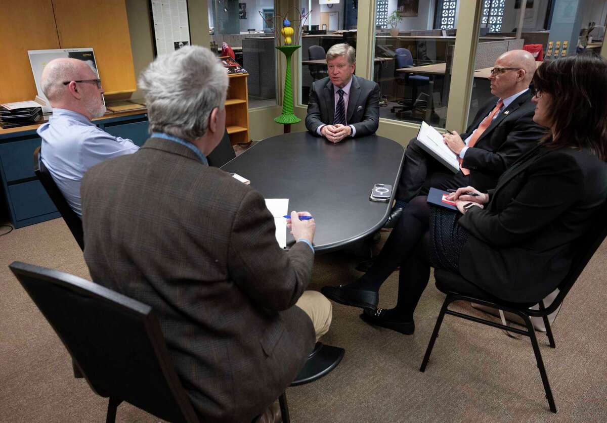 Canadian consul says shared values with U.S. will enhance trade.