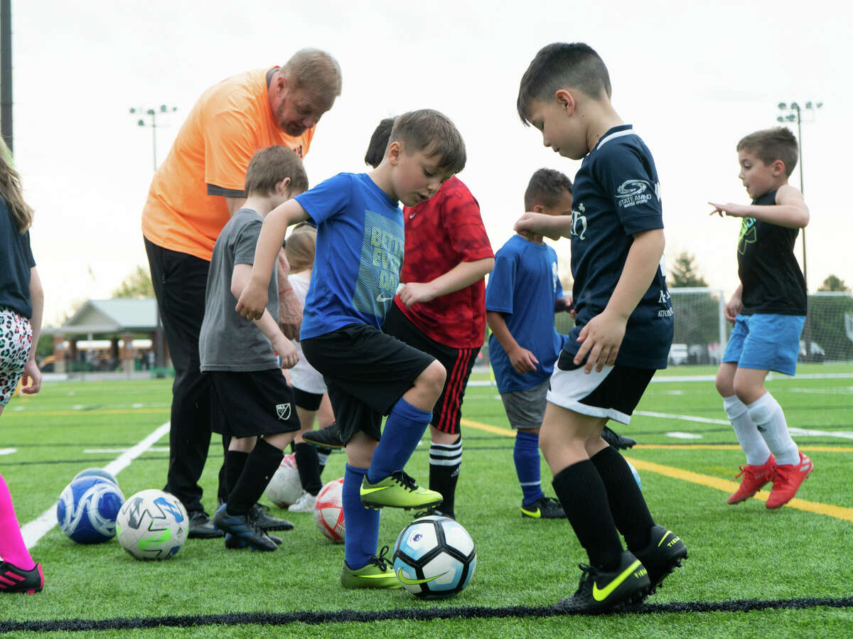 Alton Irish SC Rookie Program slips learning in with the fun