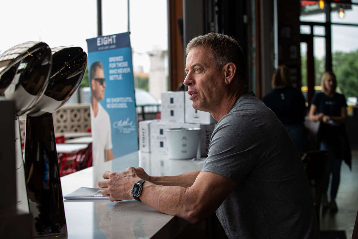 Troy Aikman visits San Antonio to celebrate anniversary of beer launch
