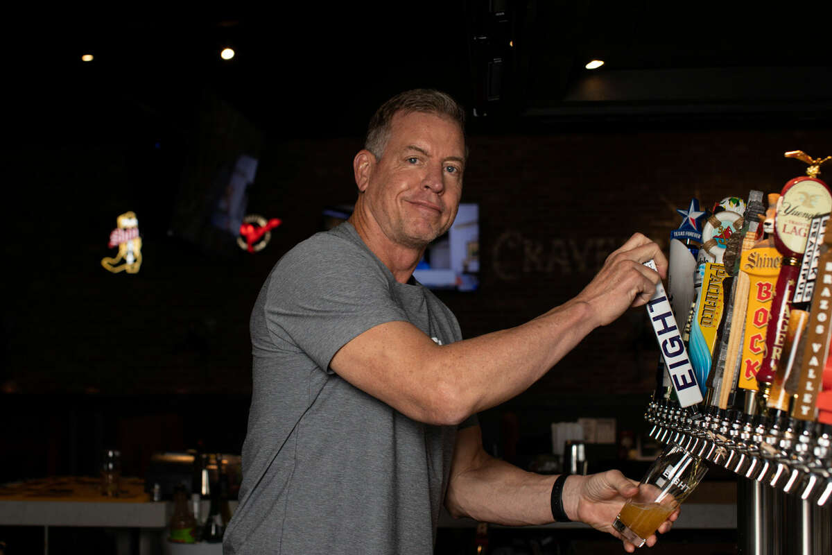 Troy Aikman visits San Antonio to celebrate anniversary of beer launch