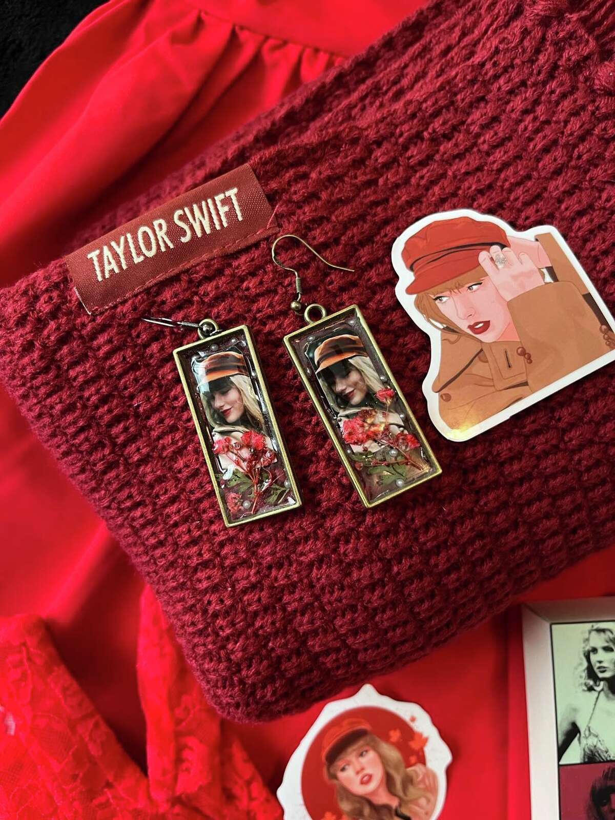Houston Swifties band together to welcome Taylor Swift's Eras Tour