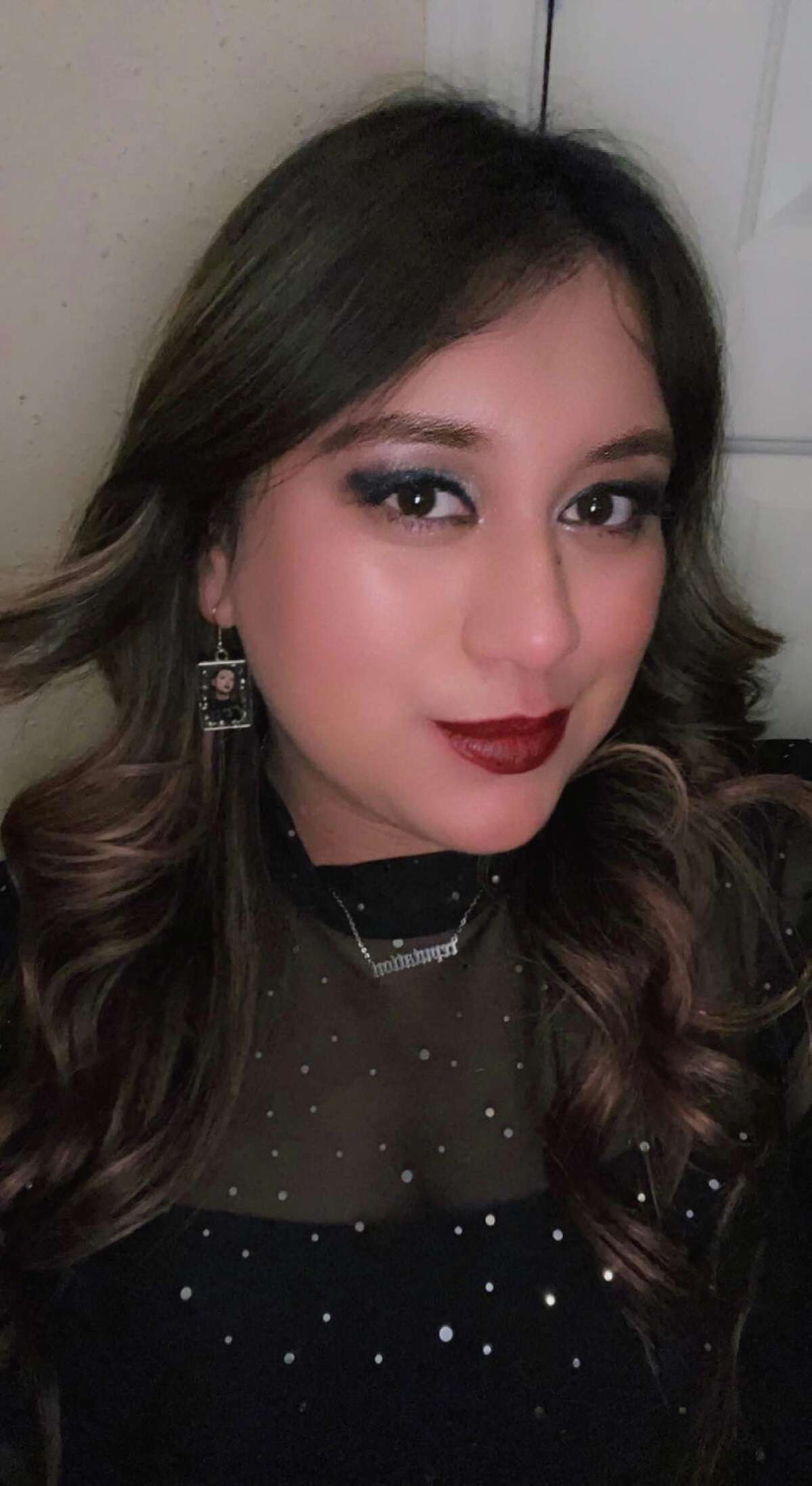 Houston Swifties band together to welcome Taylor Swift's Eras Tour