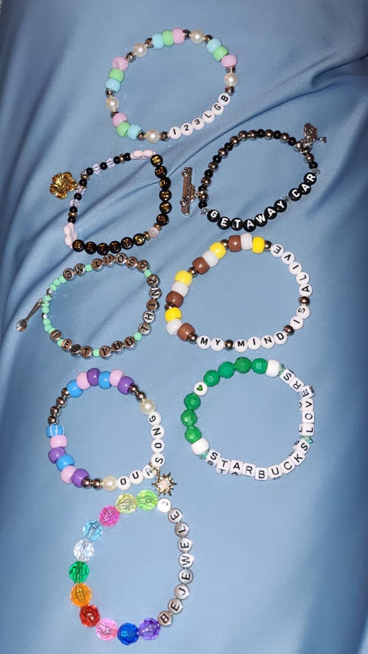 Houston Swifties band together to welcome Taylor Swift's Eras Tour