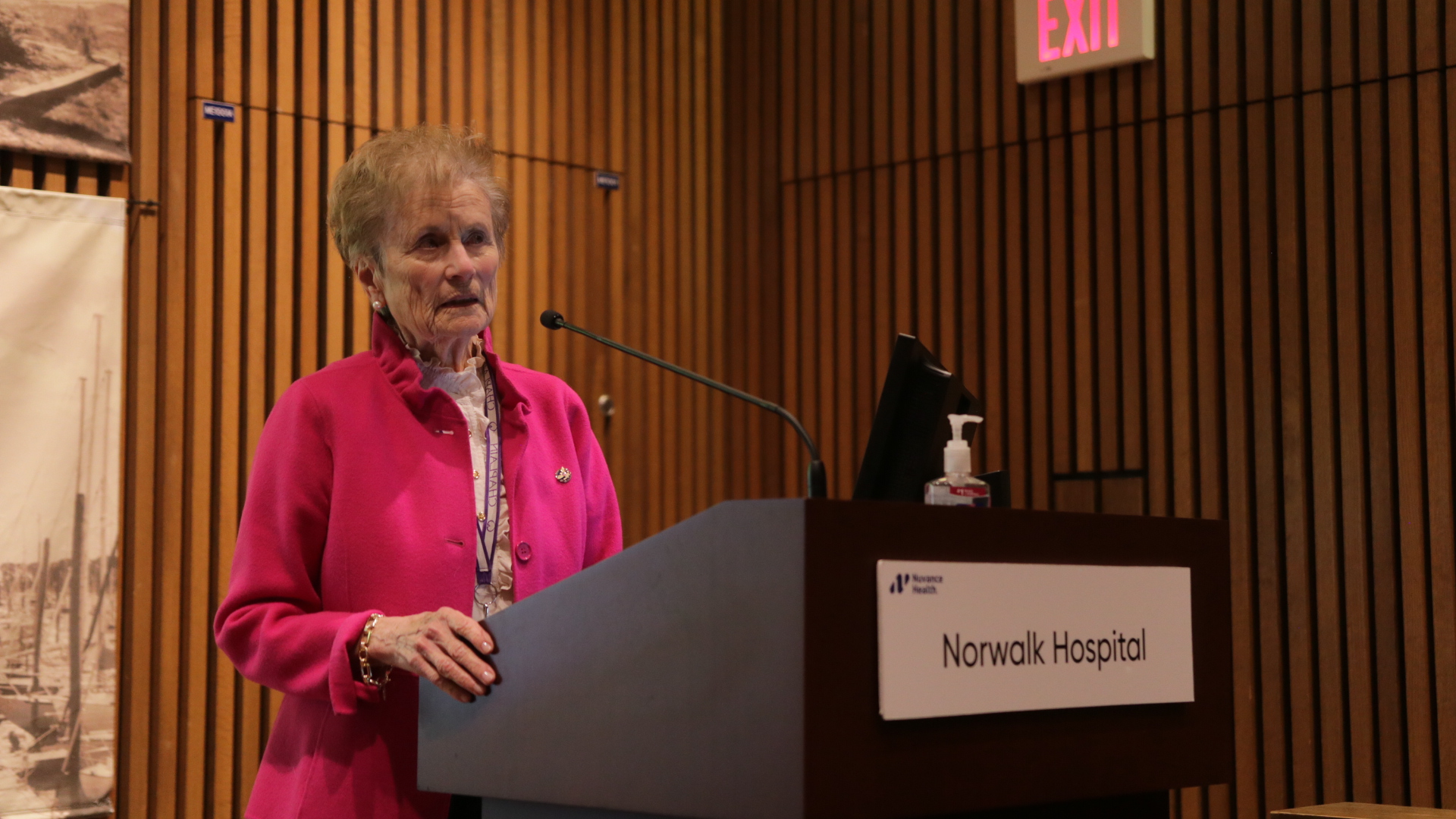 Norwalk Hospital volunteer of 45 years receives national award