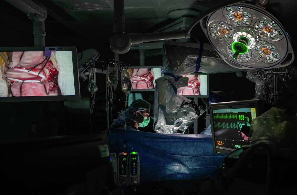 Texas twins with cerebral palsy receive innovative surgery in Houston