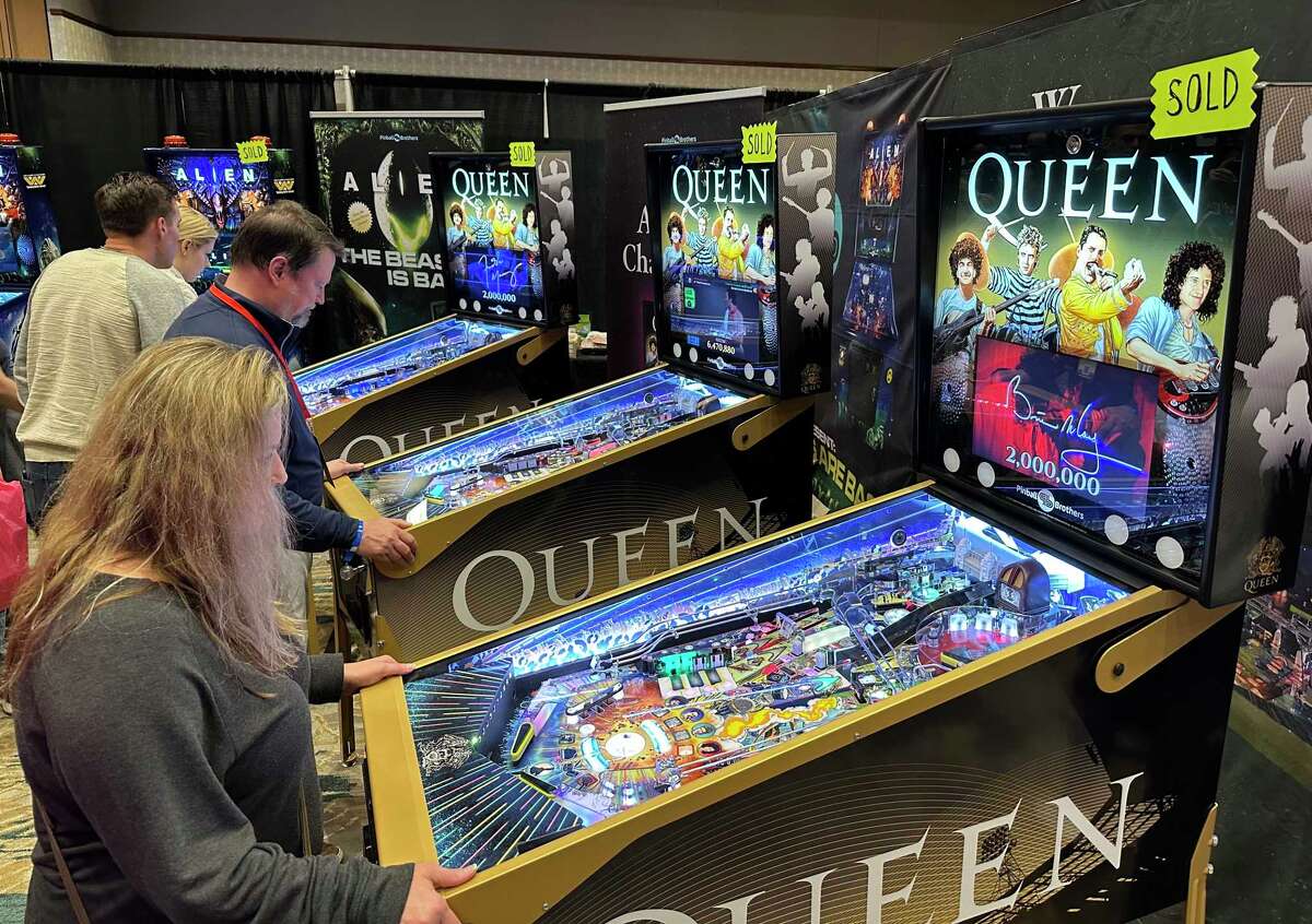 Pinball is bouncing back into the hearts of Texans