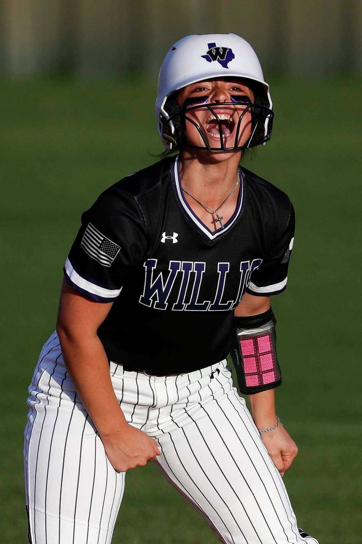 The Woodlands clinches share of 13-6A title with 12th straight win