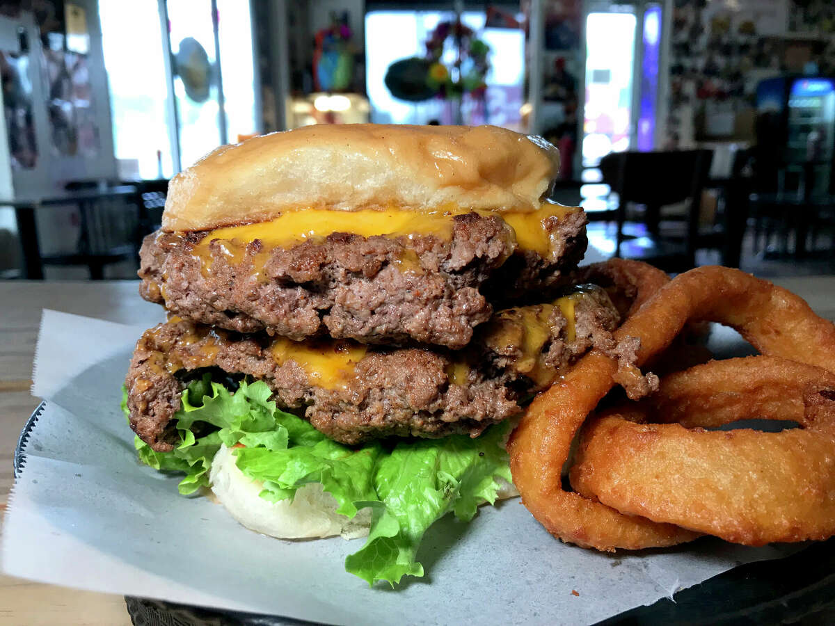 5 Texas-sized food challenges at San Antonio restaurants