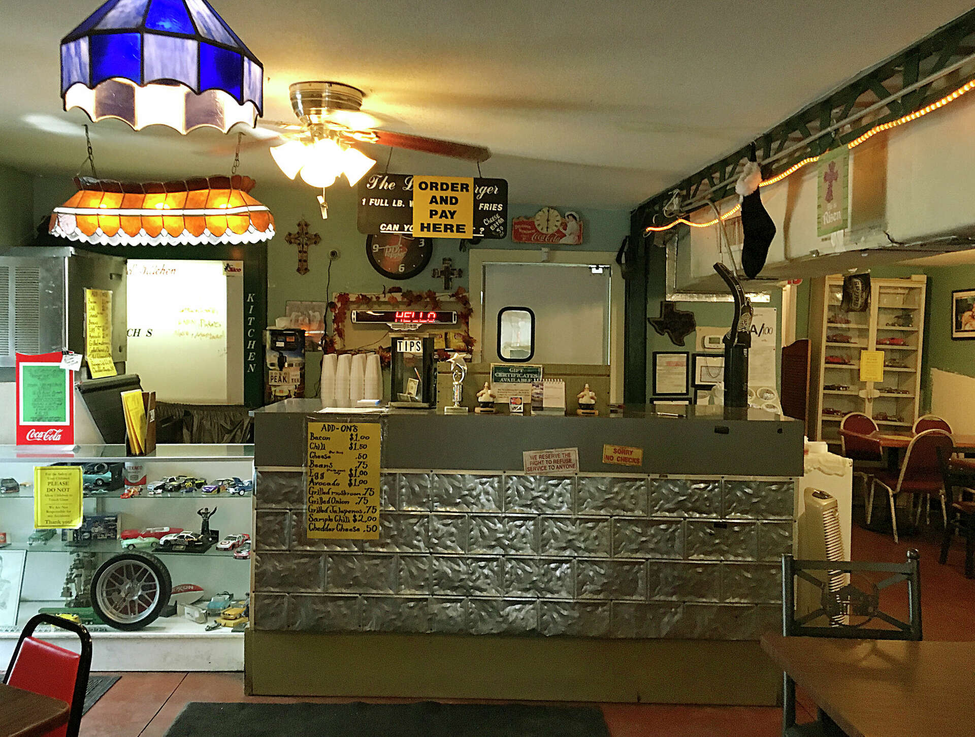 5 Texas-sized food challenges at San Antonio restaurants