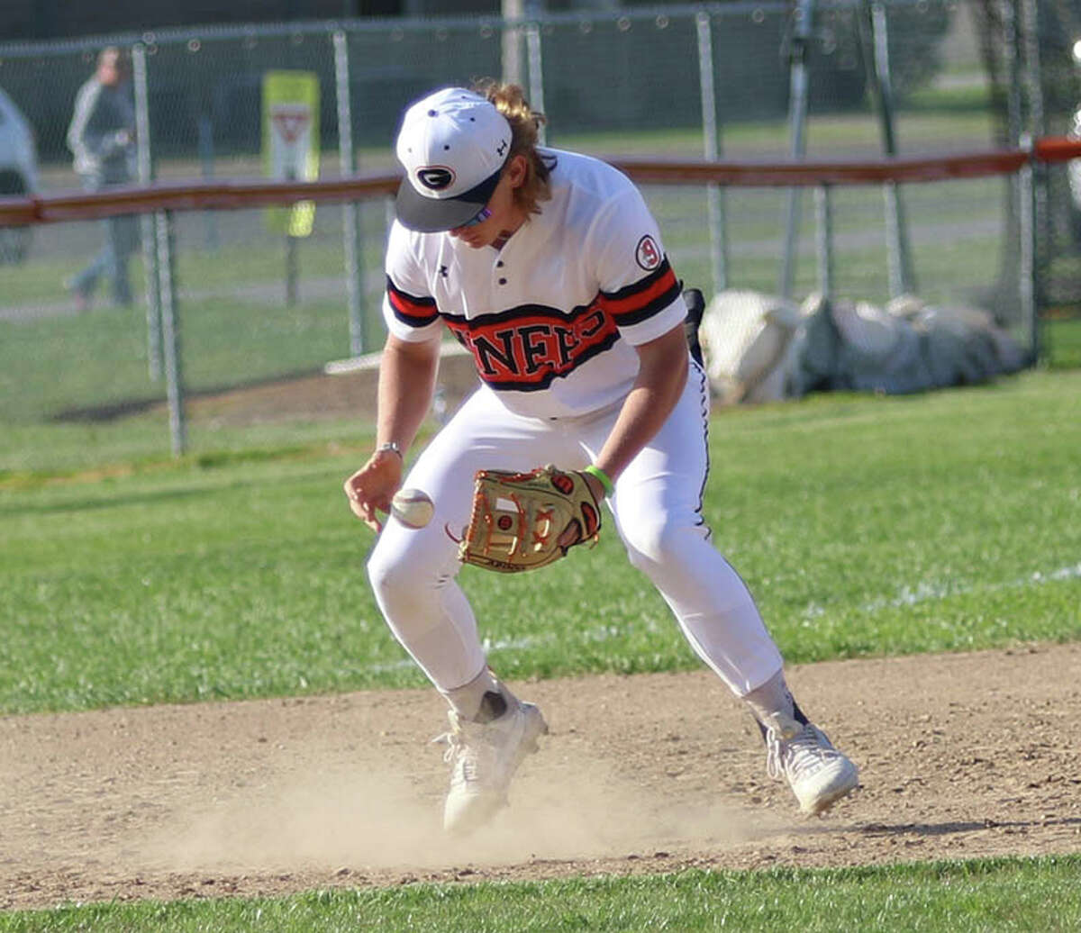 Gillespie, Southwestern battle through 10 innings without a winner