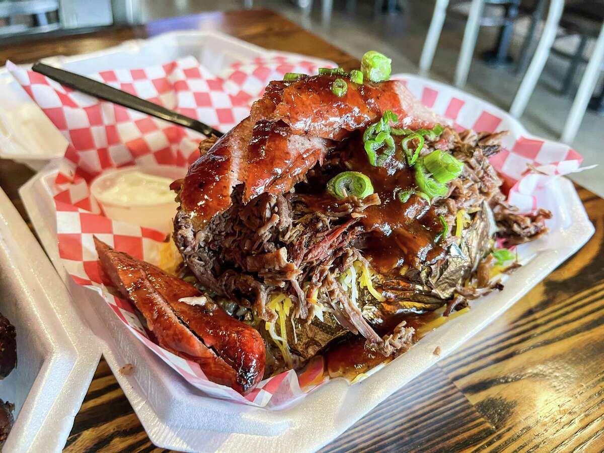 Flossie’s brings East Texas-style barbecue to east Houston