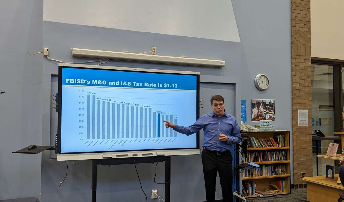 Fort Bend ISD residents question bond plan to rebuild high school