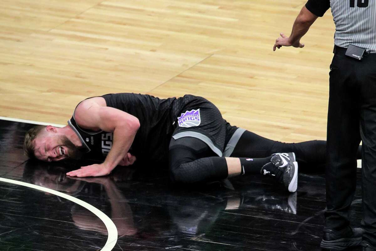 The Stomp risks Warriors' dynasty, but Draymond Green, NBA both wrong