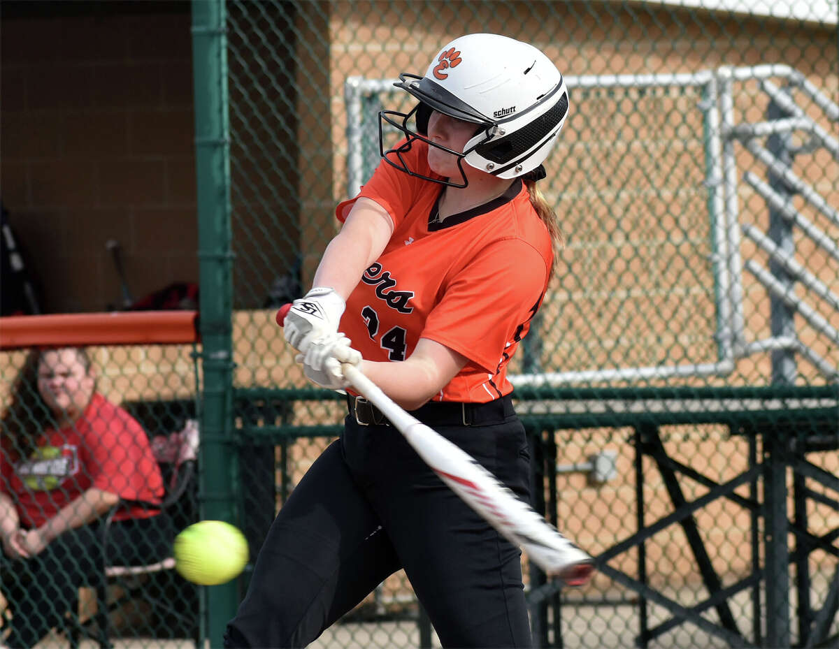 Nelson pitches Edwardsville past Calhoun