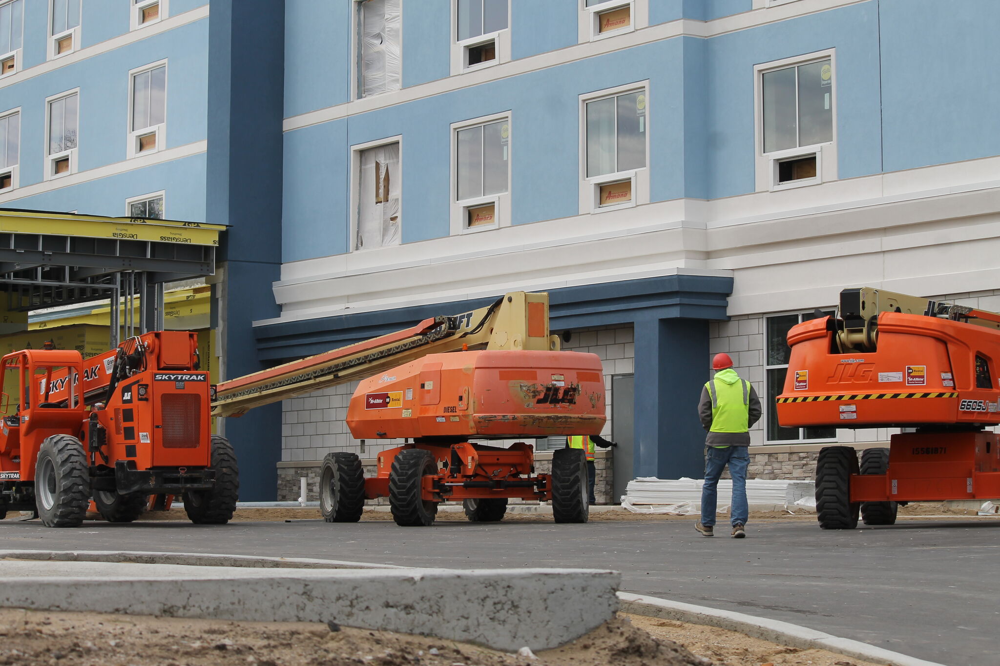 Manistee's Hampton Inn work ongoing ahead of summer opening