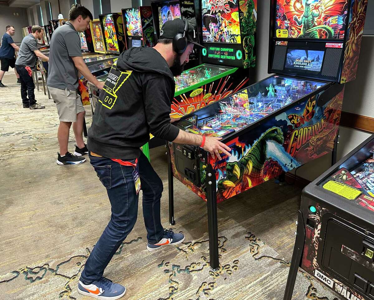 Pinball is bouncing back into the hearts of Texans