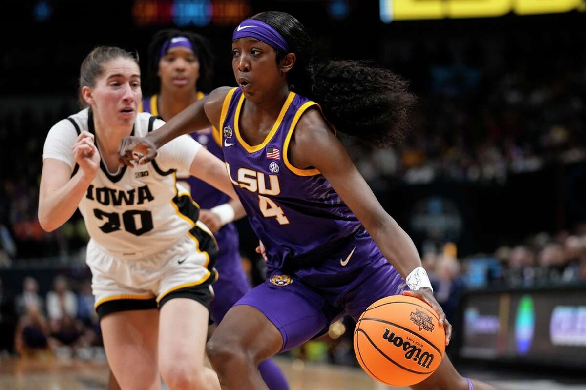 Real world can wait for Edwardsville graduate Kate Martin