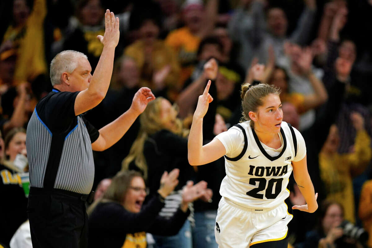 Real world can wait for Edwardsville graduate Kate Martin