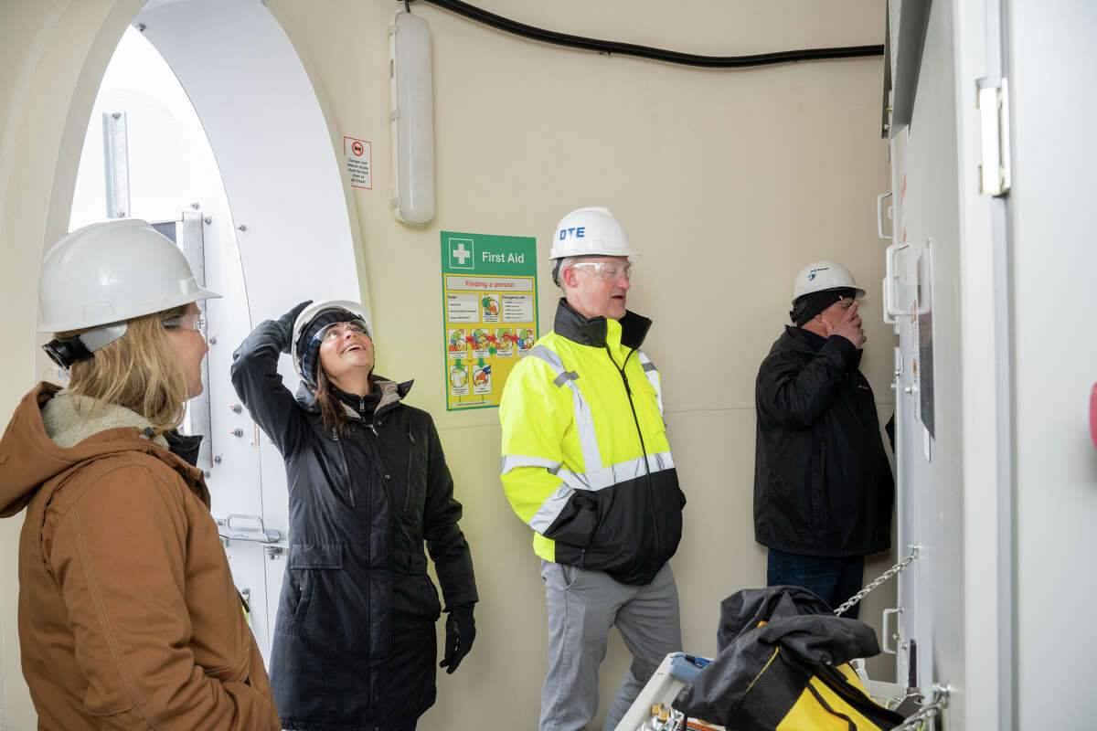 Michigan's largest wind park opens spanning Midland, Saginaw counties