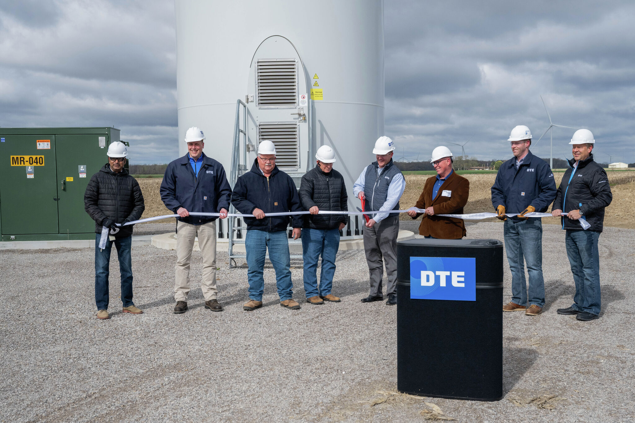 Michigan's largest wind park opens spanning Midland, Saginaw counties