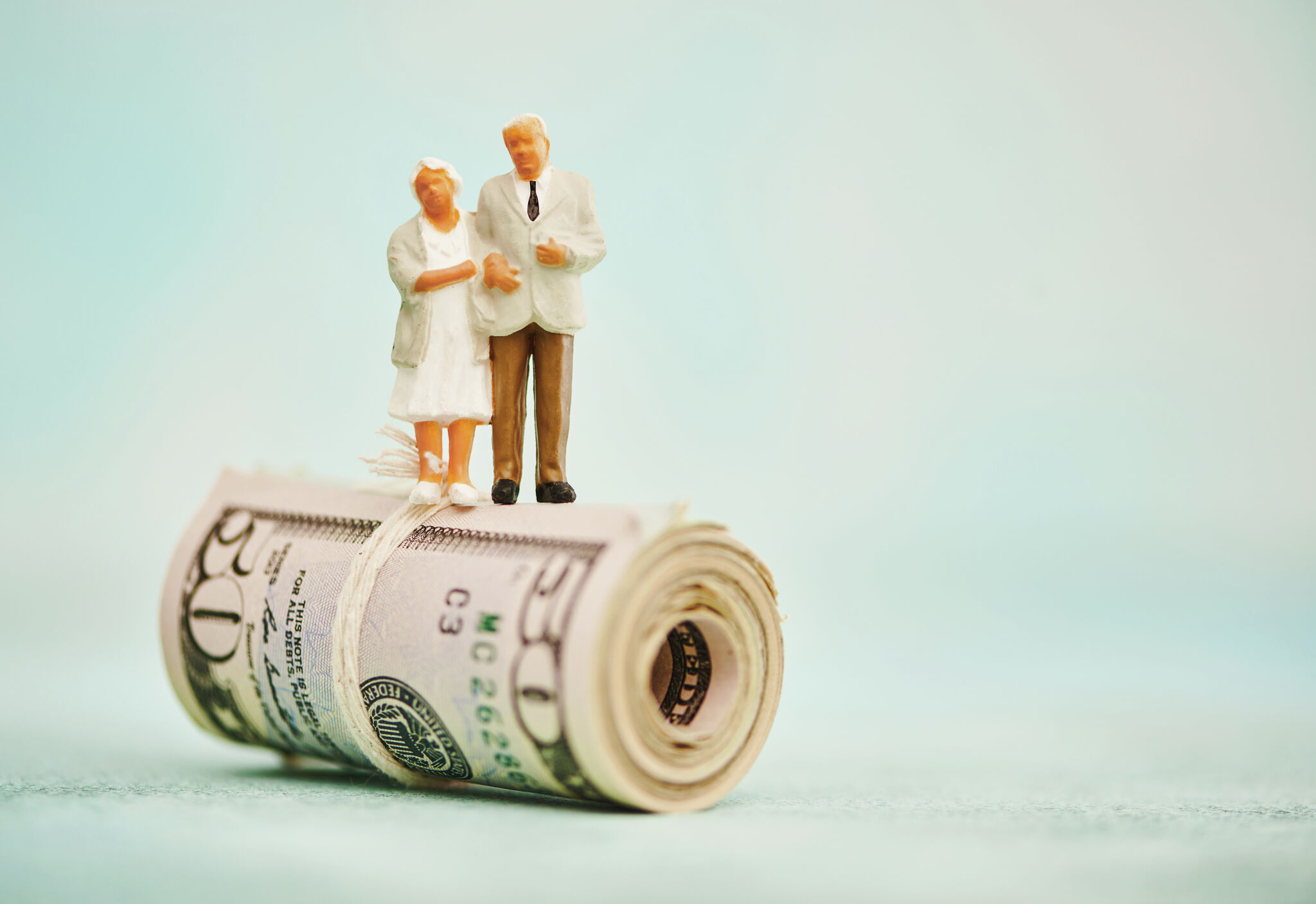 How much cash should retirees have in savings? Leia aqui: How much does ... How much cash should retirees have in savings? Leia aqui: How much does ...