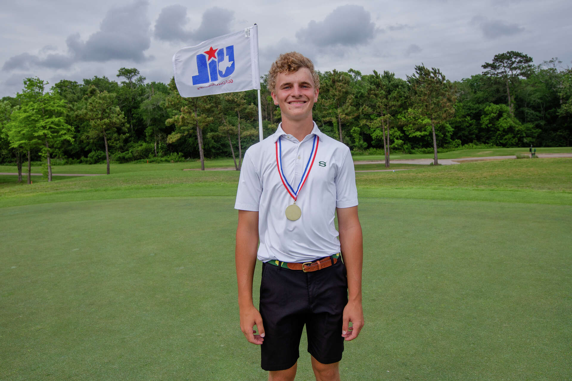 Houston area high school golf: Memorial wins Class 6A regional title