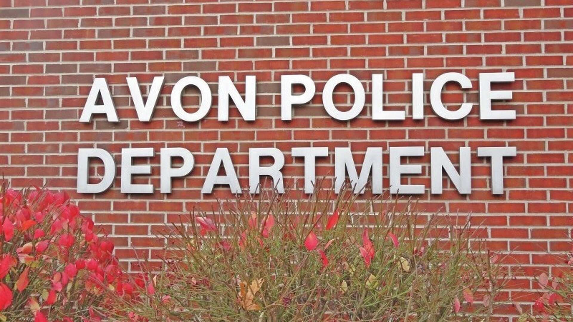 Avon pizzeria closed after car crashes into restaurant, officials say
