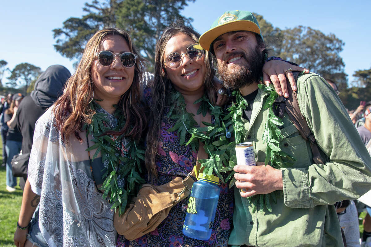 Music legend rings in 420 at San Francisco’s Golden Gate Park