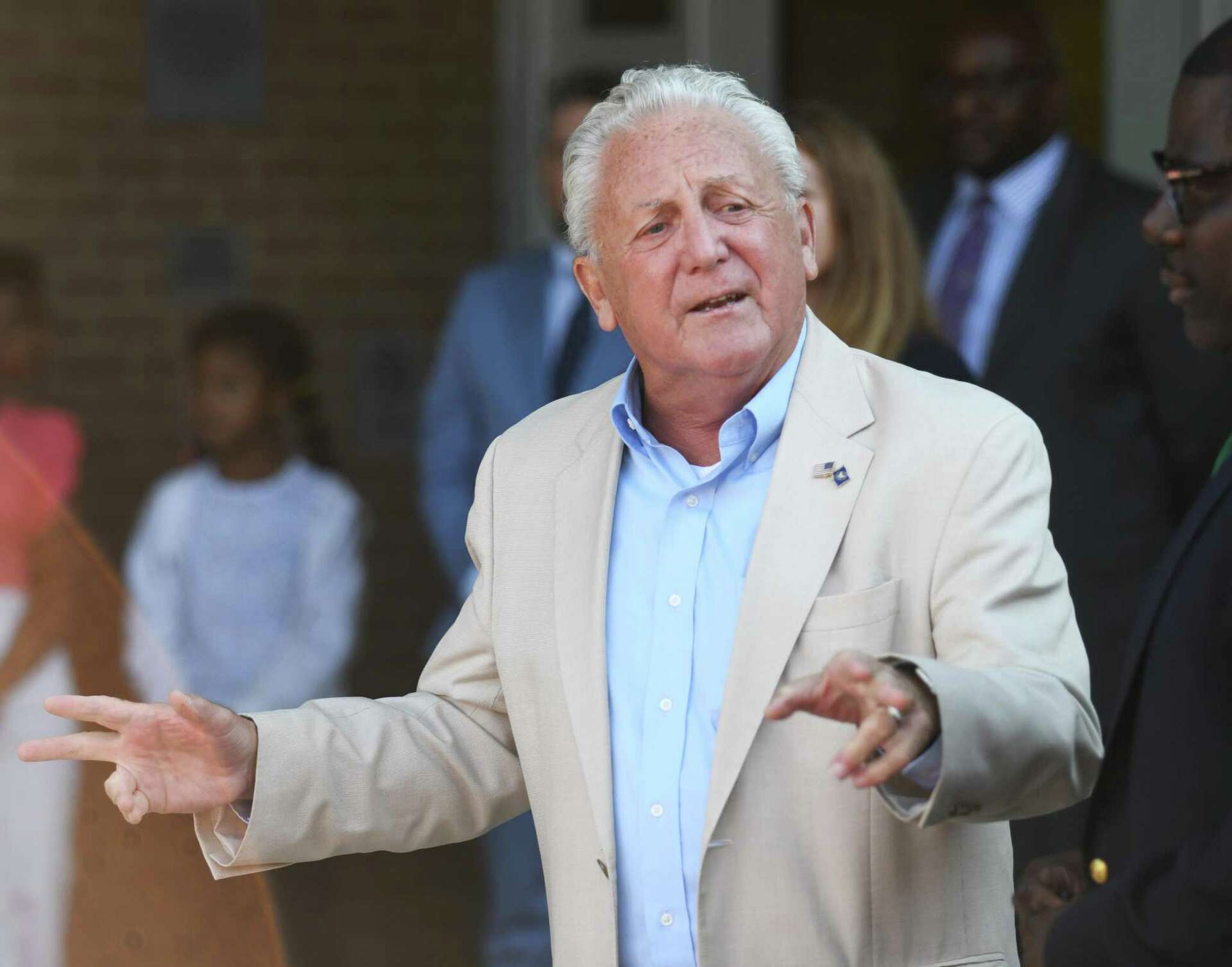 See which CT mayors, municipal officials earn highest salaries