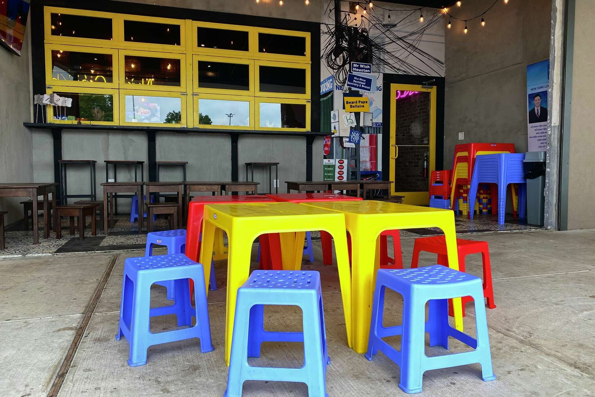 Where to find Vietnamese street-style restaurants in Houston