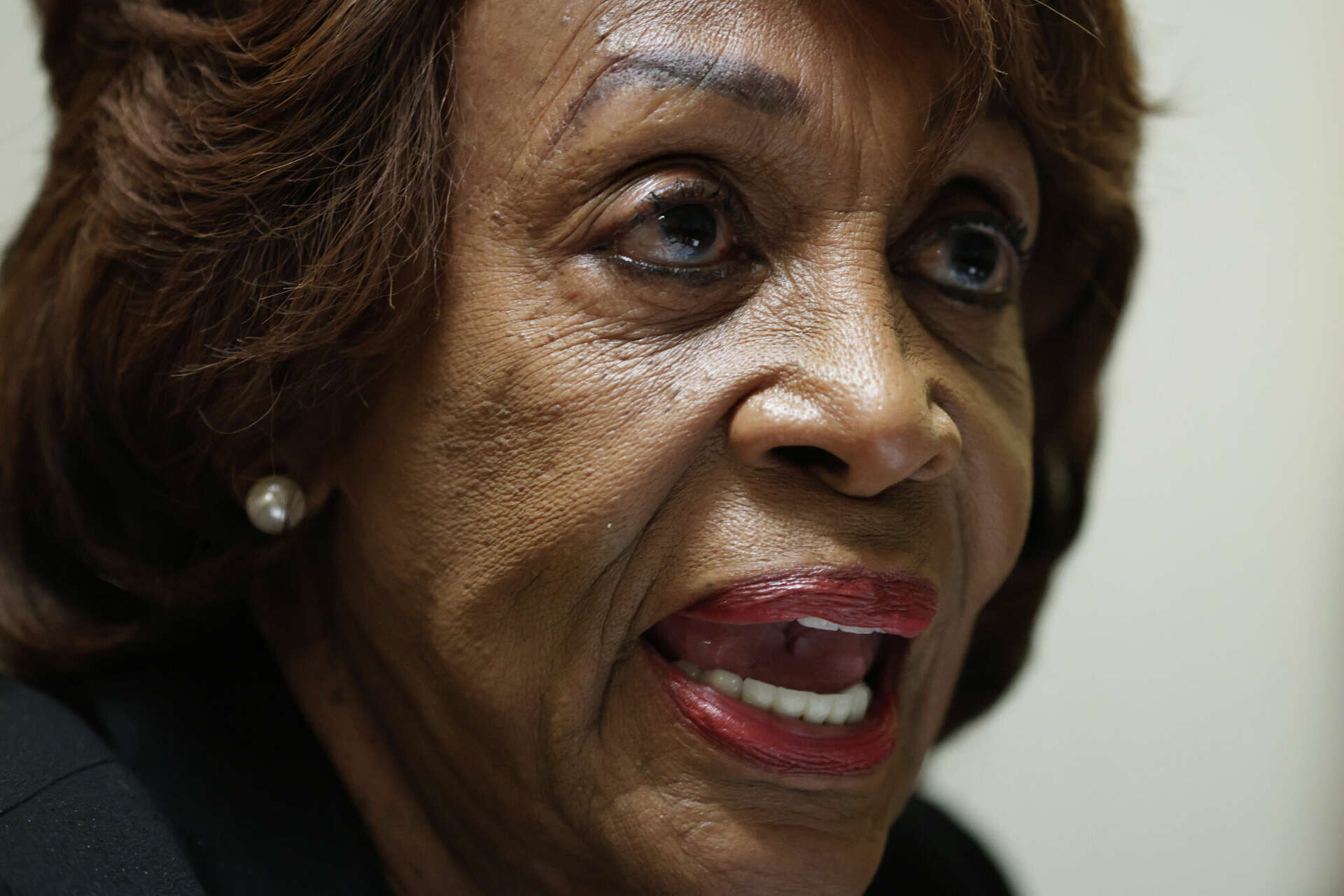 Houston man arrested for death threats to Rep. Maxine Waters