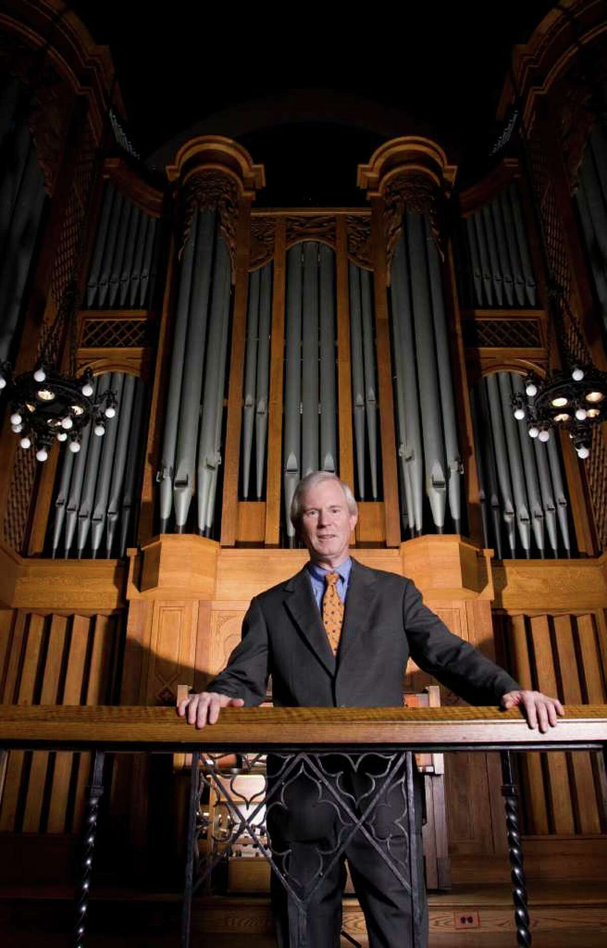 Renowned organist John Rose to 'baptize' Doane Stuart organ